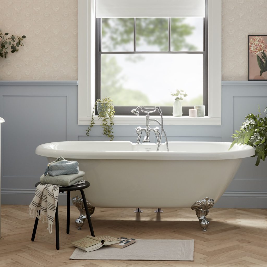 Heritage Oban Freestanding Acrylic Double Ended Roll Top Bath ...